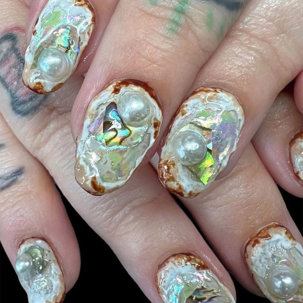 Sculpt an Extreme Dragon Shaped Nail With 3D Art - GlossaryLive